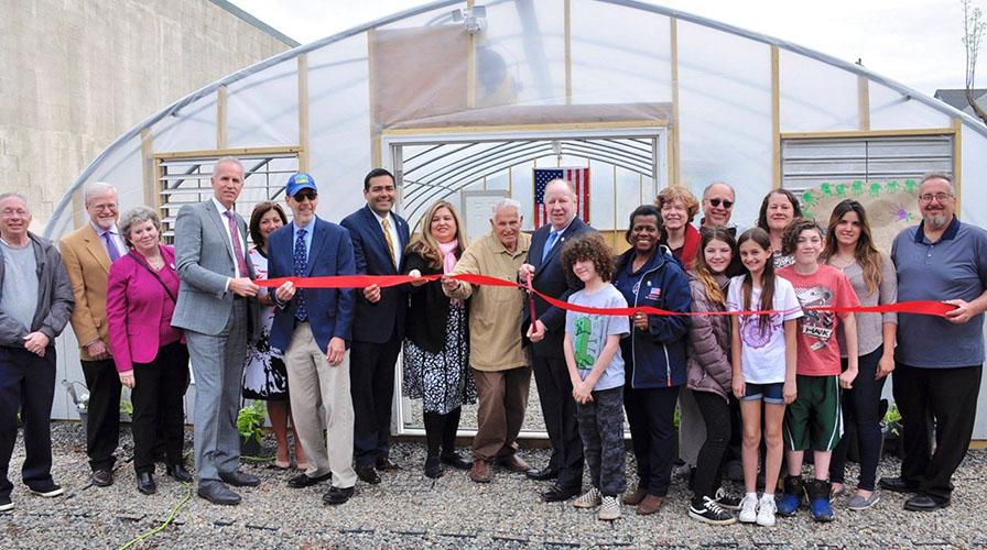 Building a Healthy Community | Farmers.gov